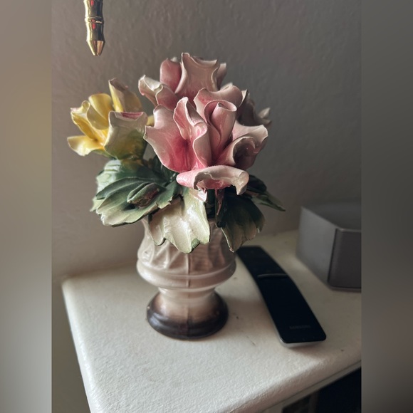 Accents | Vintage Capodimonte Made In Italy Porcelain Roses Centerpiece ...